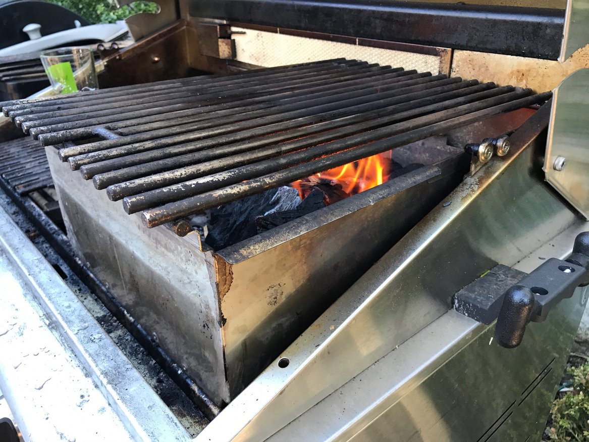 2018 DCS Grill Review: Nor'easter Grilling with Solid Fuel Insert!